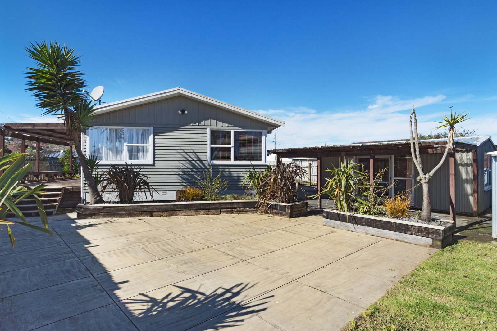 ID#402311 - Papakura, Papakura & Franklin Districts - Open2view