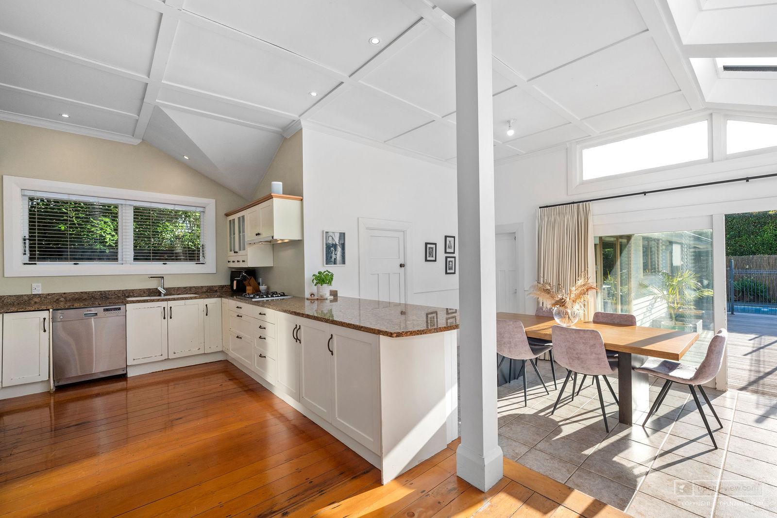 8 Tiri Road - Precision Real Estate